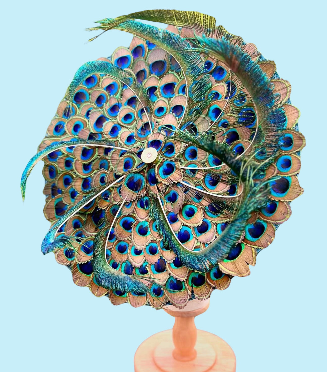 Extravagant Peacock – Classique Feathers